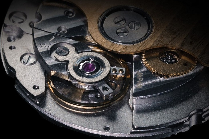 星辰表推出16,000A/m抗磁新機種 進化版的0950與9051自動機芯 - 城邦國際名表